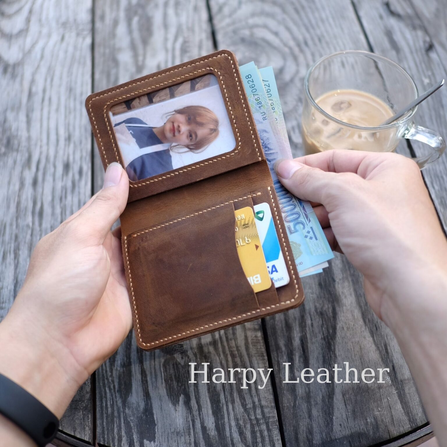Vertical Wallet - Bifold leather wallet - Handmade leather